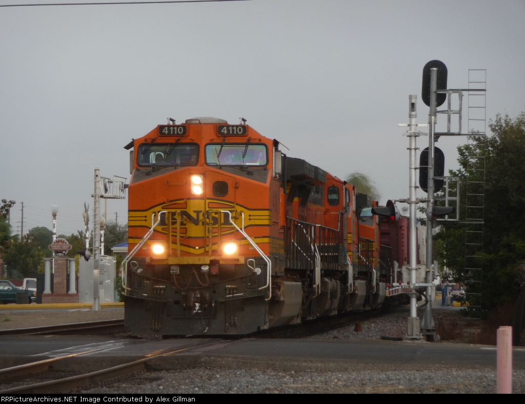 BNSF 4110 East